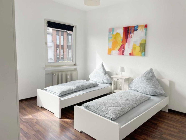 Apartment With 3 Rooms In Hürth - Cologne
