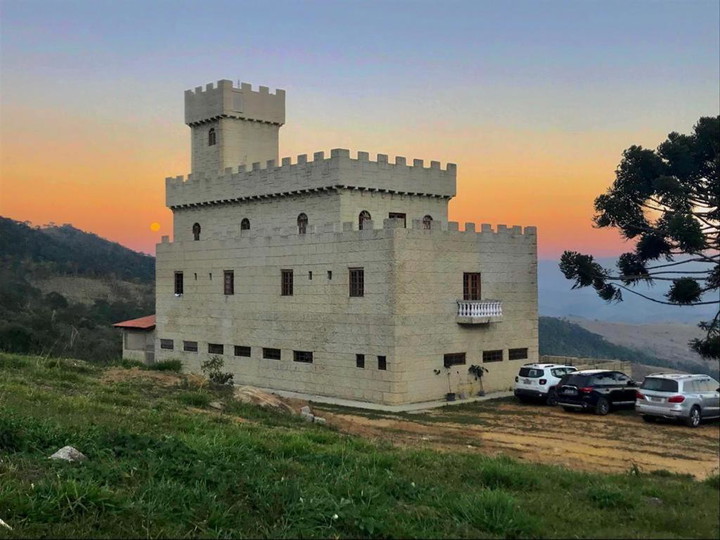 Hotel Fazenda Castelo Santa Clara - Cruzeiro