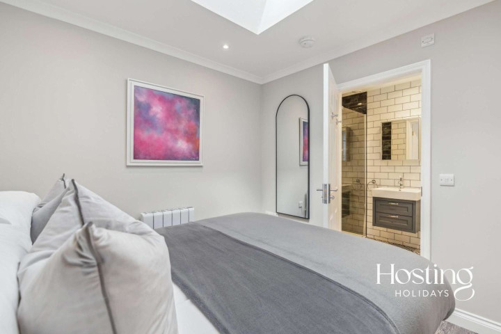 The Courtyard Apartments - Thyme - Henley-on-Thames