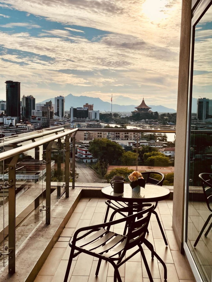 Kuching City Center Riverine Apartment With Balcony And Marvelous View - Kuching