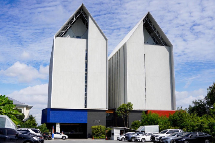 Blue Hippo & Red Crocodile Hotel - Phra Khanong