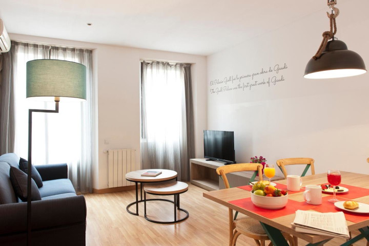 Mh Apartments Ramblas - Barcelone
