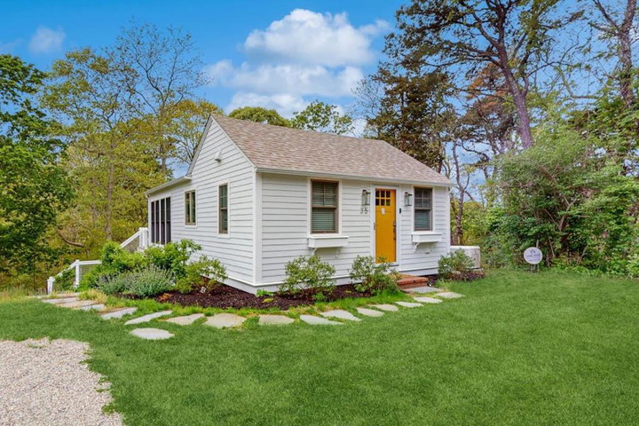 The Saffron Cottage - Wellfleet, MA
