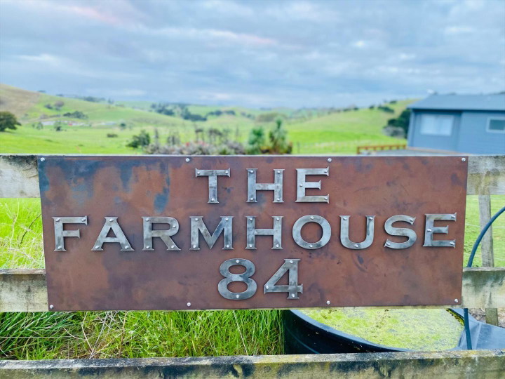 Modern Country Retreat - The Farmhouse 84 - Dargaville