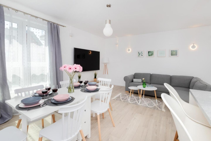 Garnizon Apartment For 6 Guests With Parking & Balcony By Noclegi Renters - Gdańsk
