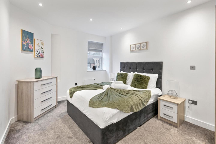 Bright And Spacious Apartment - Excellent Location - London