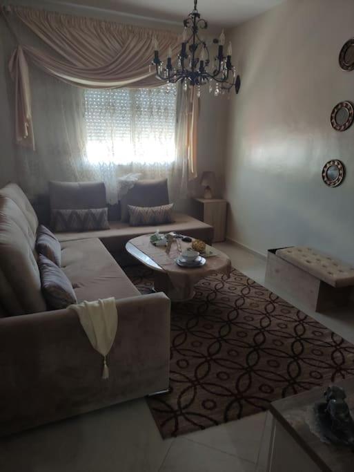 Appartement Spacieux Salon Et 2 Pièces - Agadir