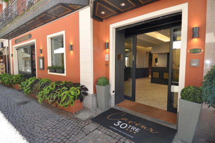 Cavour 30tre - Moderno Per Tradizione - Verbania