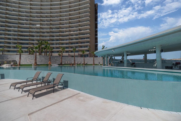 One 1402b Hotel Room: New Beachfront Resort, Style & Comfort - Puerto Peñasco
