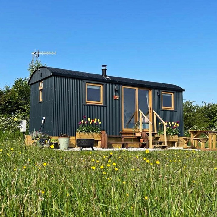 Luxury Shepherd Hut In The Peak District - United Kingdom
