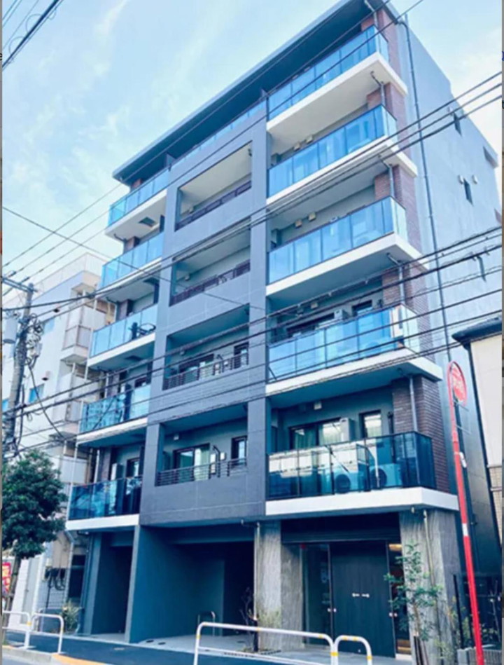 Dash Living Osaki - Tokyo Haneda Airport (HND)