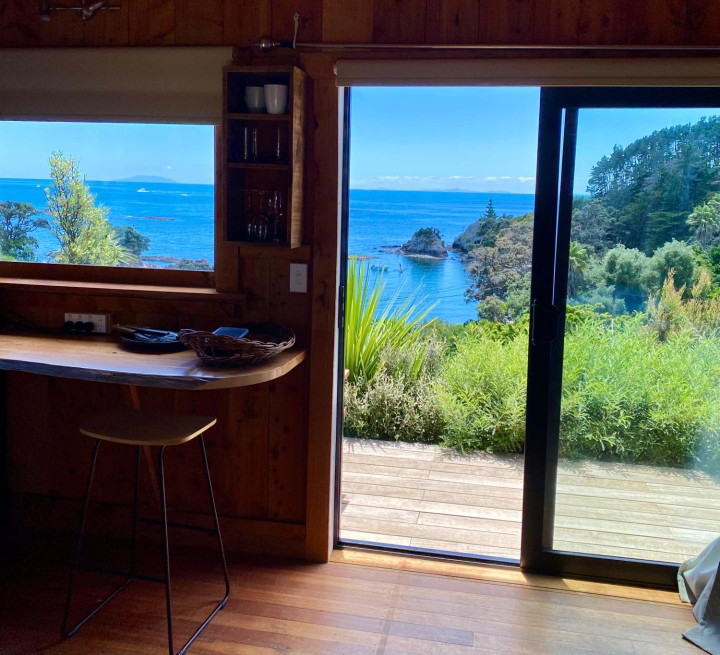Kereru Cabin - Spectacular Seaviews, 1 Minute To Beach - Auckland