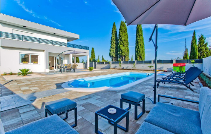 Beautiful Home In Bogomolje - Hvar