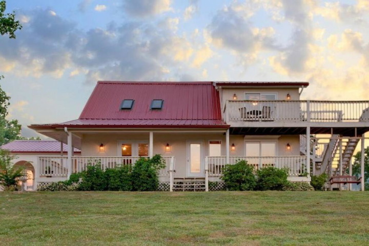 Little River Guest House At Tennessee Riverplace - Signal Mountain, TN