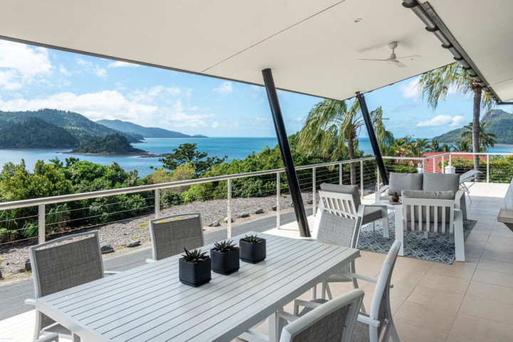Passage House At The Peninsula - Hamilton Island