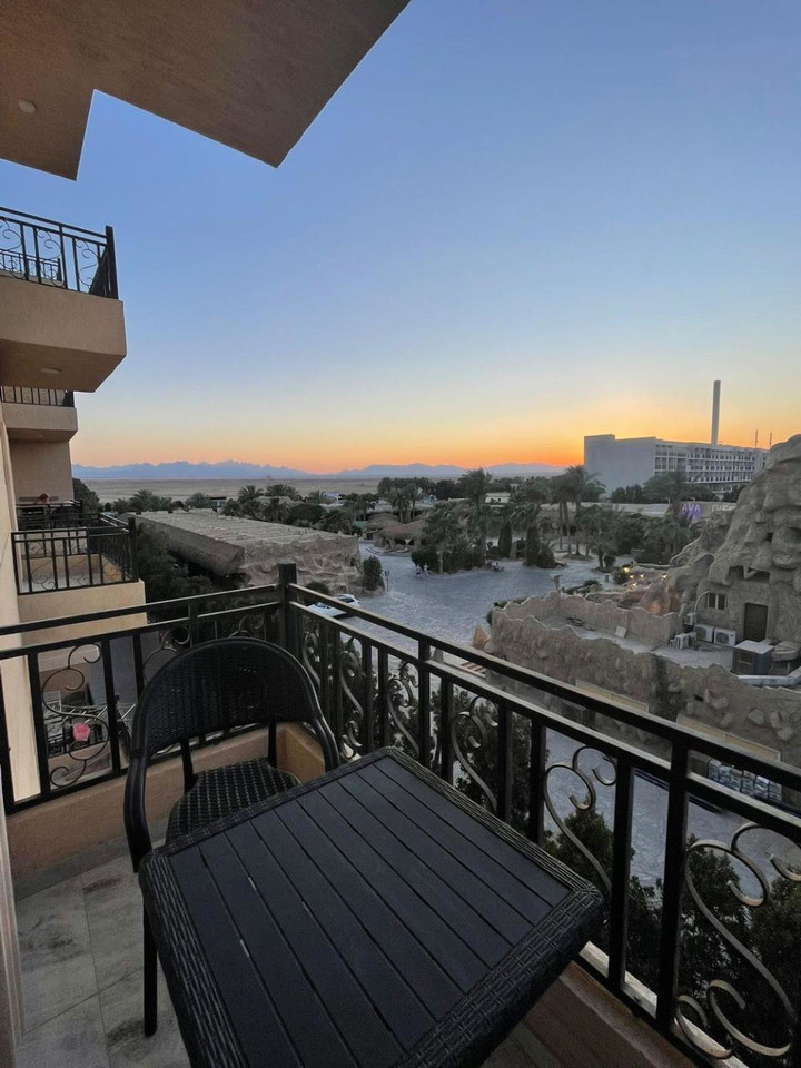 Beachfront Luxury Apartment In Selena Bay 5 Pools, Private Beach And Kitesurfing - Egypt