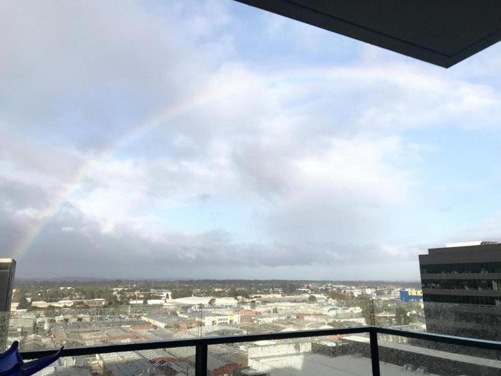 M-city Shopping Center Apartment - Executive Twin King Ensuites - Infinite Sky View - Fully Equipped - Free Parking, Fast Wifi, Smart Tv Plus Netflix, Complementary Drinks & Amenities - Clayton, 3168, Victoria, Australia - Mordialloc