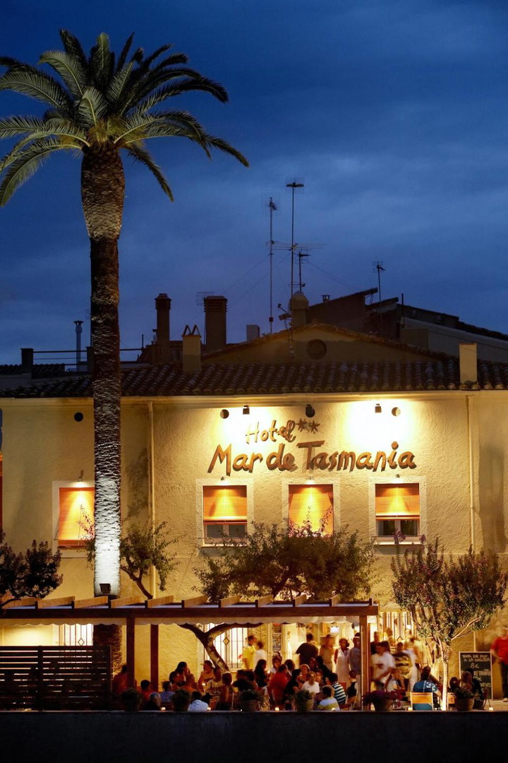 Hotel Mar De Tasmània - Auto Check-in - Peratallada