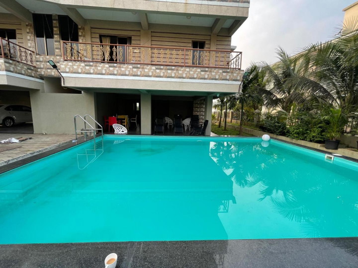 Neville's Villa - Pet Friendly With Pool - Alibag