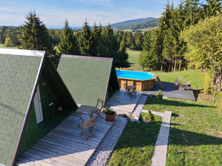 Cozy Cabin With Hot Tub & Pool - Alpes