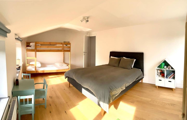 View, Jacuzzi & Pool Table - Dinant