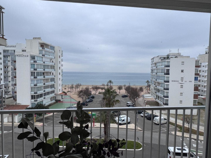 Precioso Apartamento En Primera Línea De Mar Santa Margarita Roses - Roses