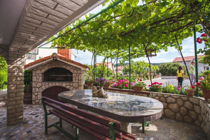 Apartment In Lopar With Balcony, Air Conditioning, Wifi, Washing Machine (4885-1) - Croatie