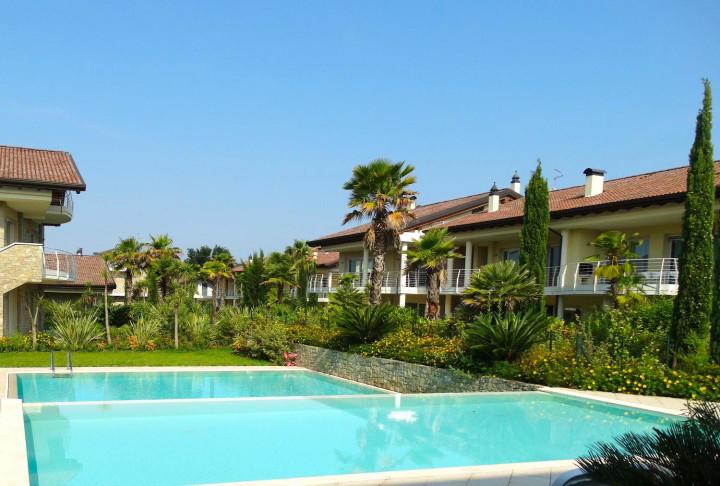 Phoenix Garda Hills - Lombardy
