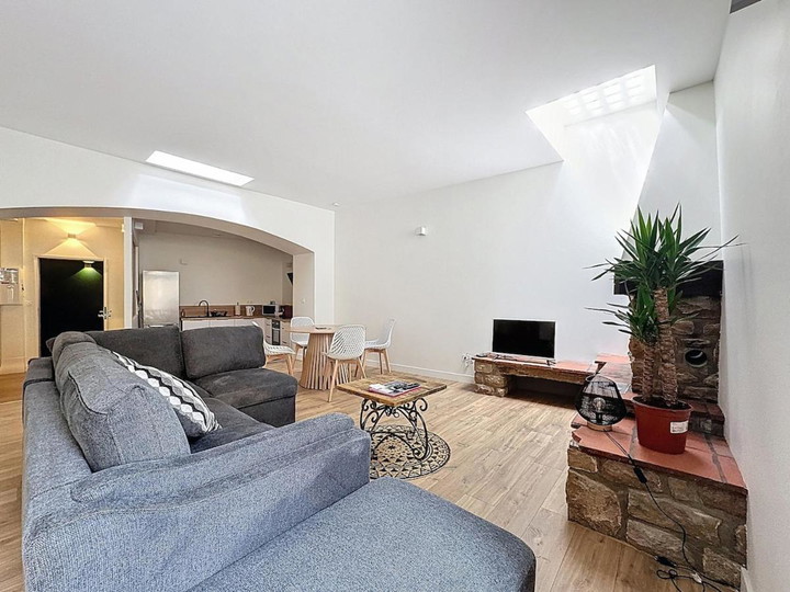 Immeuble Complet Climatisé, 24 Couchages, Centre Ville, Proche A75 - Puy-de-Dôme