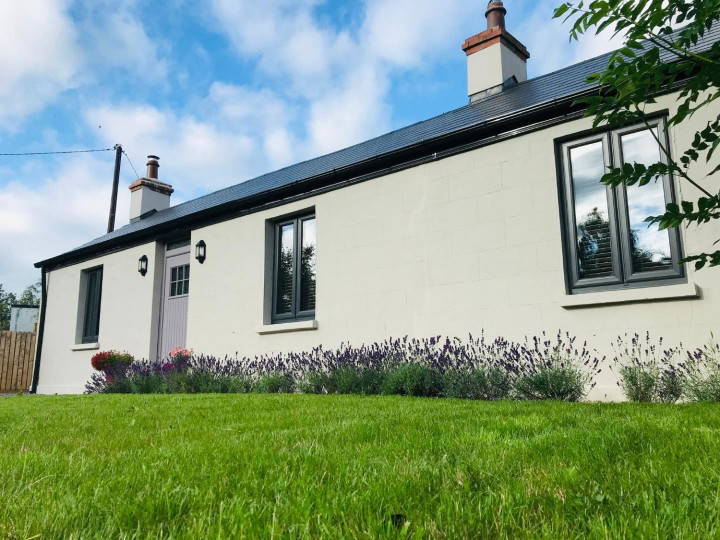 Lavender Cottage - 2 Bedroom Home - Kildare