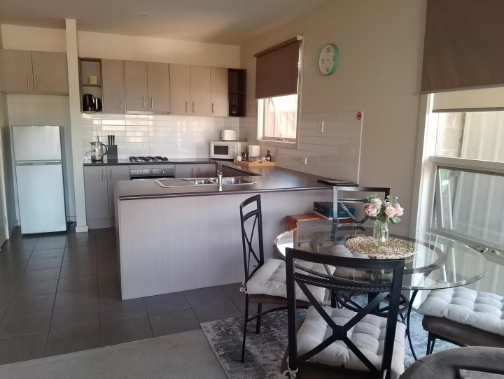 Lovely 2 Br Spa Apartment, Opposite Shepp Lake - Shepparton