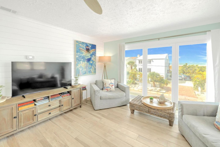 Oceanview 100 Percent Private, Tiki, 100ft To Beach Path! - Siesta Key, FL