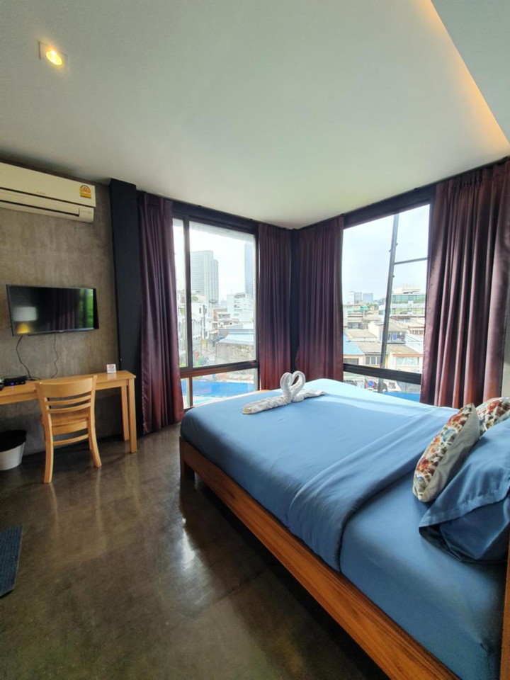 Baan Wualamphong บ้านวัวลำพอง - Bangkok