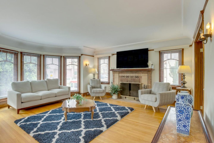 Walk To West Portal Ave & Transit! Spacious Home - San Francisco, CA
