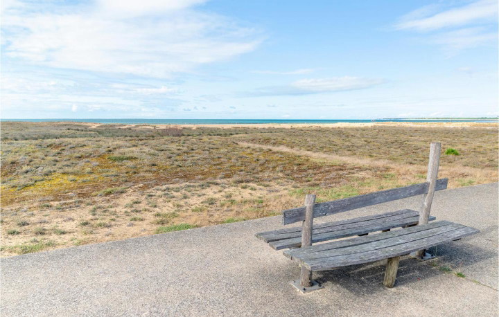 Nice Home In La Faute Sur Mer With Wifi - La Faute-sur-Mer