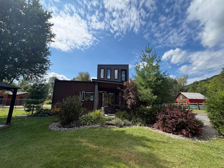 Chelsea Luxury Retreat With Pool & Lake Access - Gatineau
