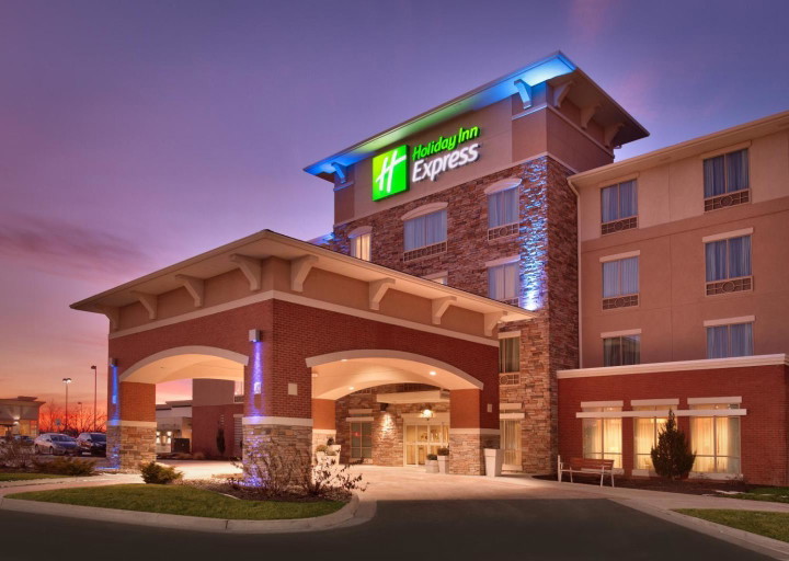 Holiday Inn Express & Suites Overland Park By Ihg - Olathe, KS