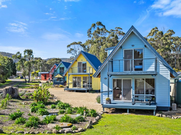 Four Seasons Waterfront Villas - Tasmania