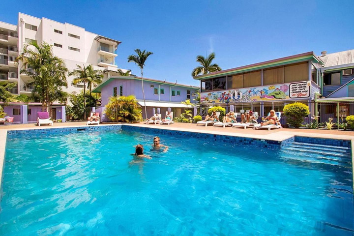 Caravella Backpackers - Cairns