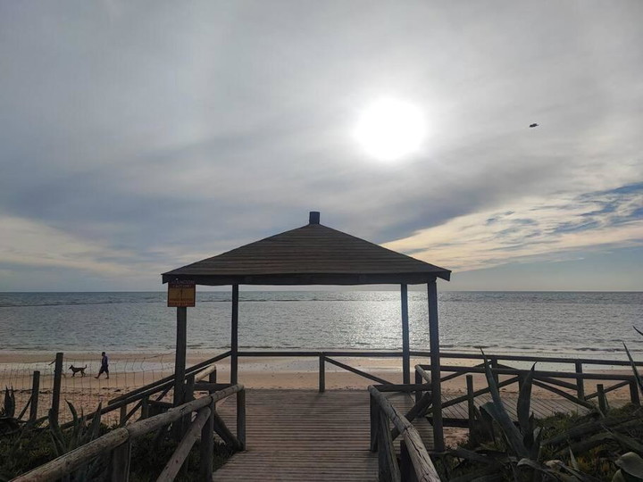 Precioso Bajo Muy Grande A 200 Metros De Playa - Rota