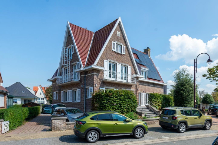 Villa Amylia & Gratis Parking - Blankenberge
