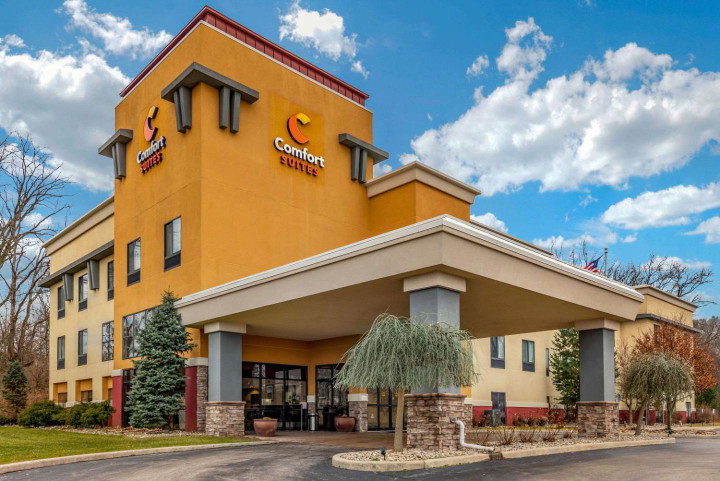 Comfort Suites Elkhart South - Elkhart, IN
