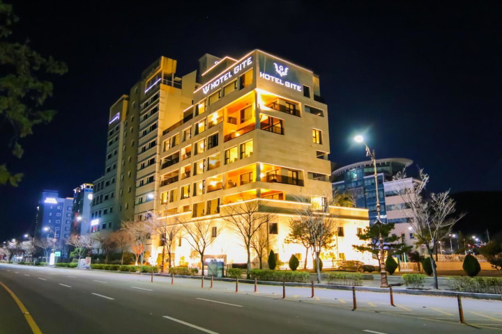 Suncheon Hotel Gite - Yeosu