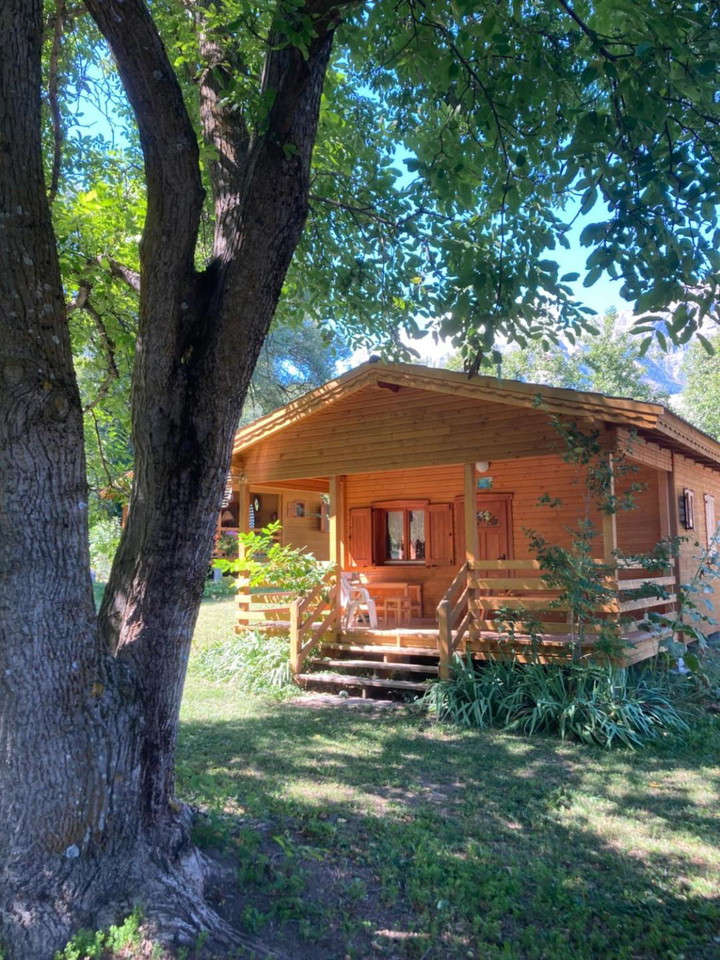 Camping, Hôtel De Plein Air Les Cariamas - Embrun