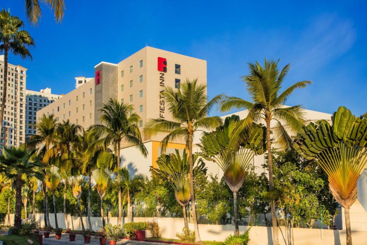 Fiesta Inn Puerto Vallarta Isla - Puerto Vallarta