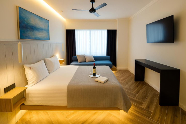 Triple A - Psiri Urban Glow Studios At Theatrou Square Ii Free Parking! - Athen