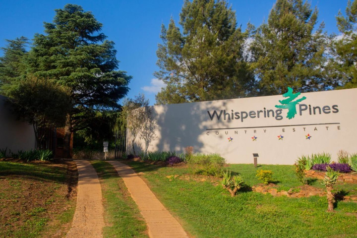 Whispering Pines Country Estate - Magaliesburg