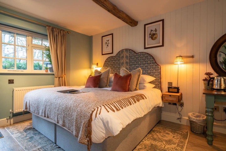 The Old House Inn - West Sussex