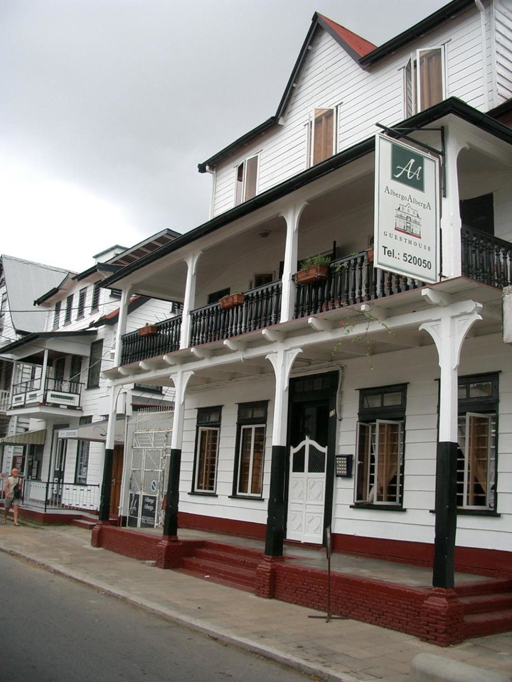 Guesthouse Albergoalberga - Paramaribo