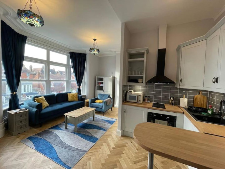 Axel House - 1 Bed Flat - Havant